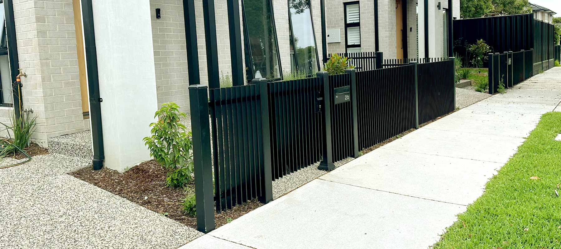 Blade Fencing – National Fencing Australia